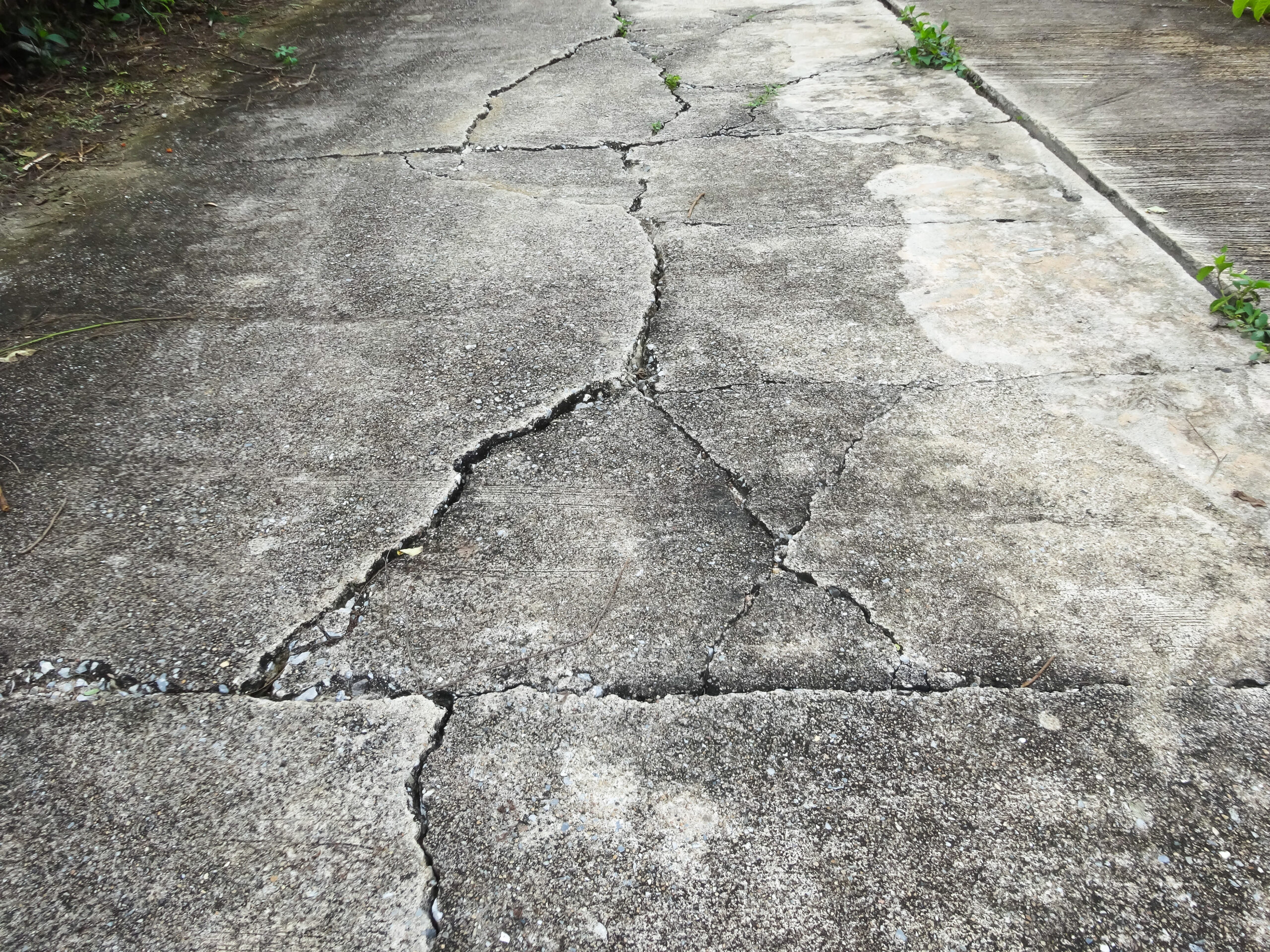 How to Repair Driveway Cracks: Cost Effective Methods